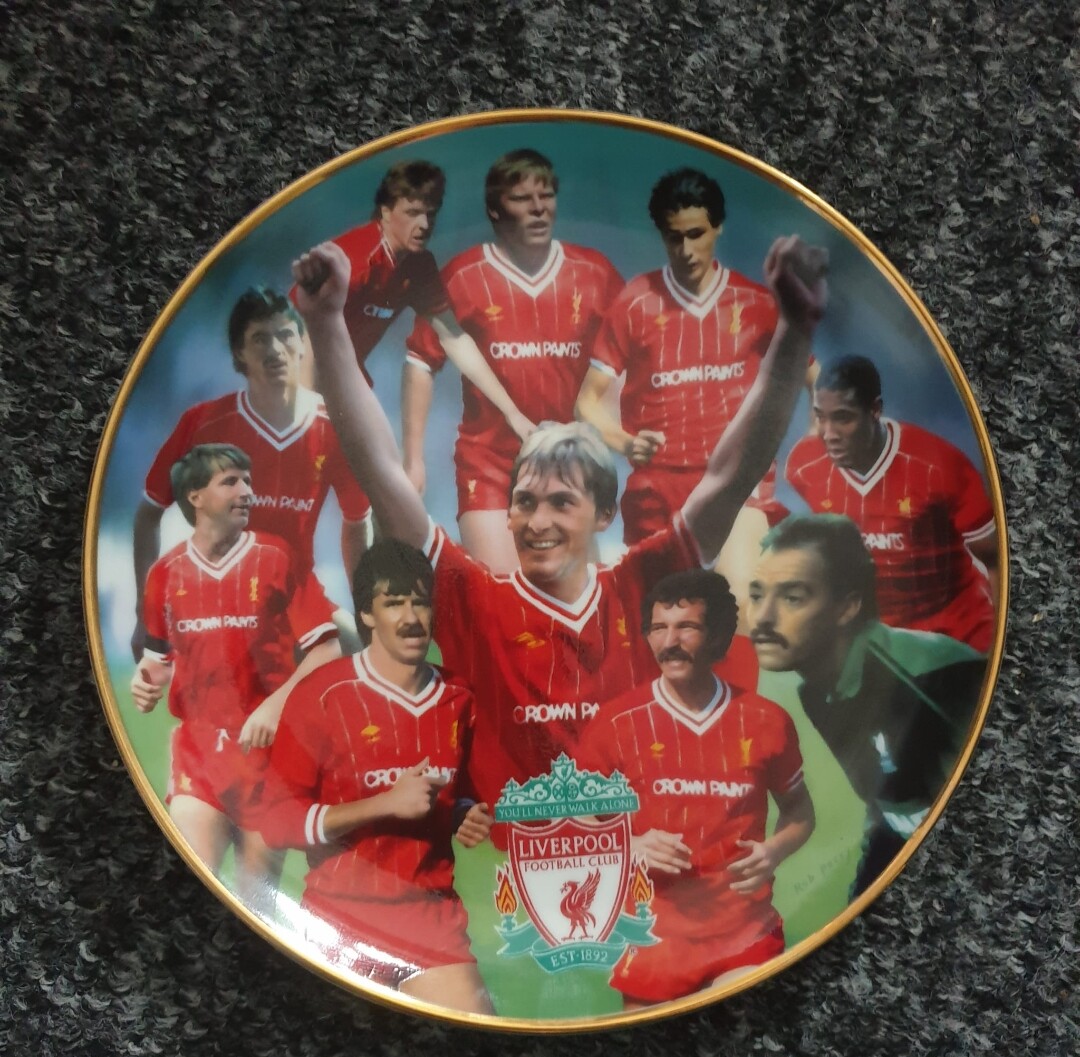 CHOOSE YOUR PLATE Danbury Mint LIVERPOOL FC Champions Legends Plates ...