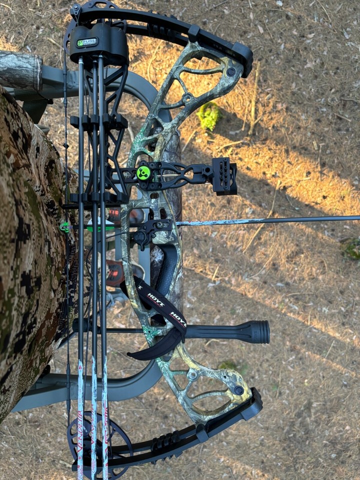 🔥2022 Hoyt Torrex XT Compound Bow Ready to Hunt RH 50-60# 26-30" 336fps ...