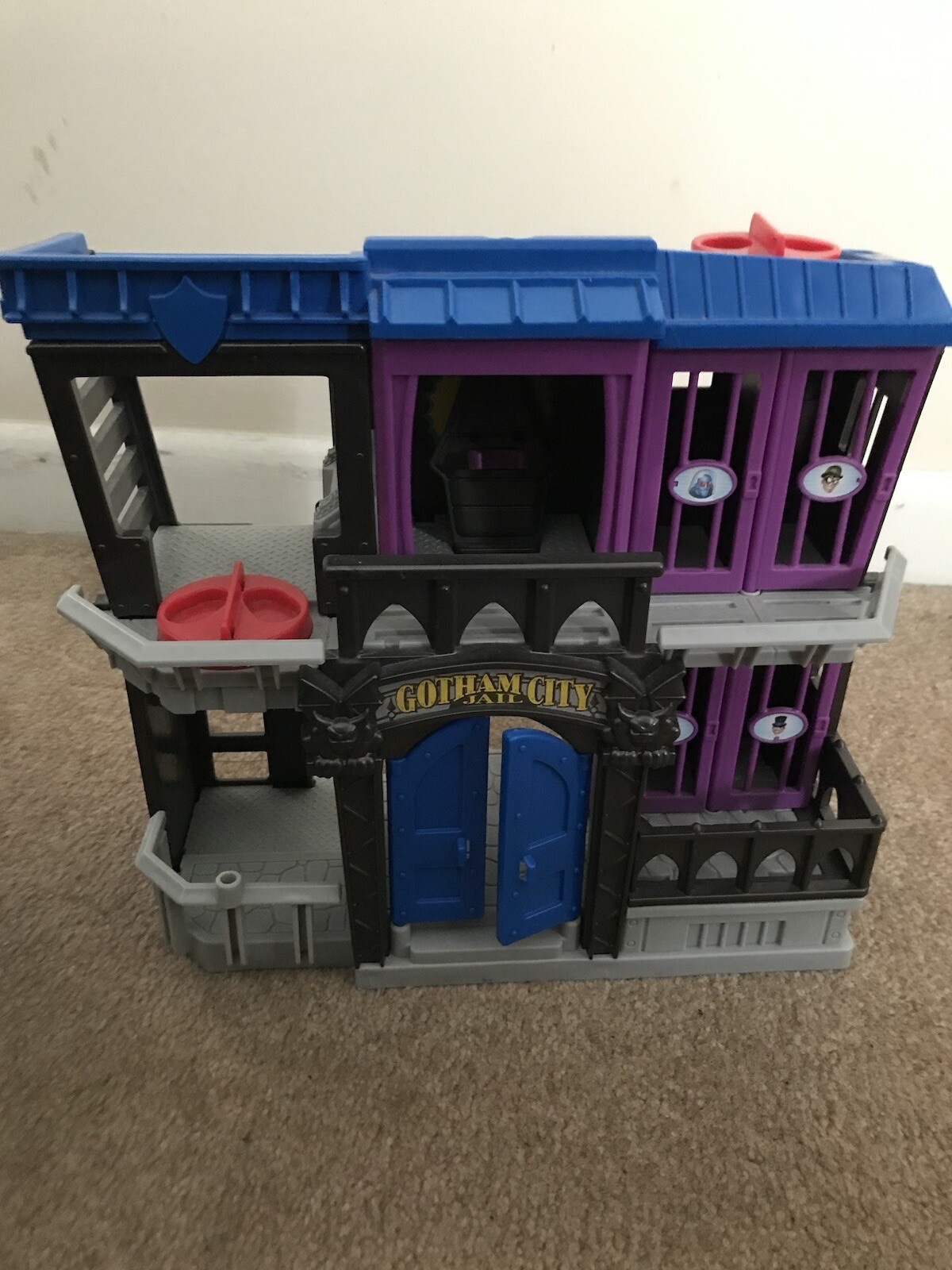 Fisher-Price Imaginext DC Super Friends Batman Gotham City Jail Playset ...