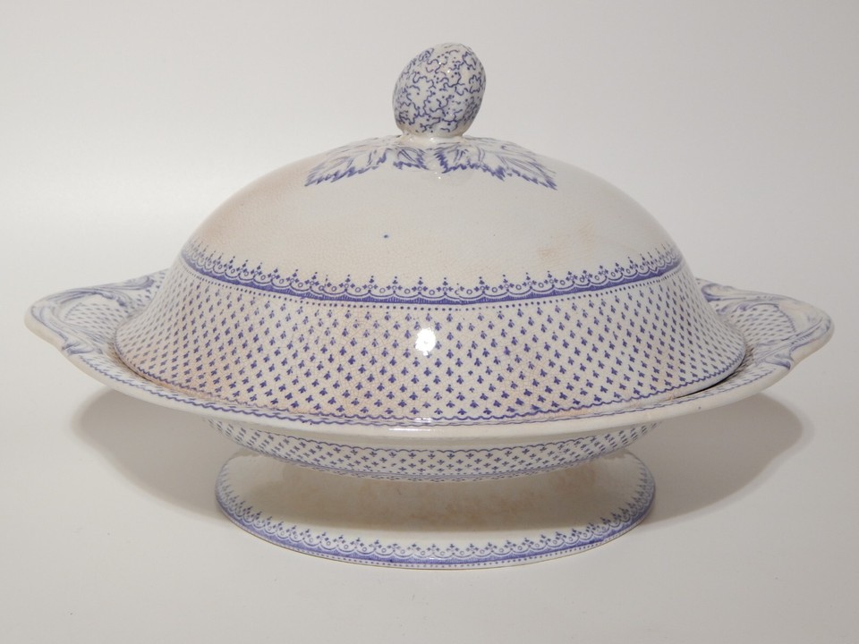Antique Vegetable Centerpieces Ceramics English Primavesi Ermine Border ...