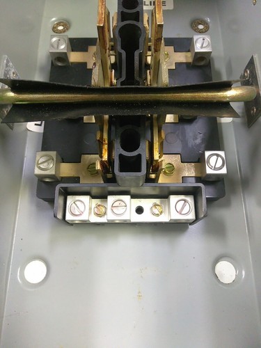 GE TC10323R SAFETY SWITCH HEAVY DUTY DOUBLE THROW 100A 120-240VA TYPE ...