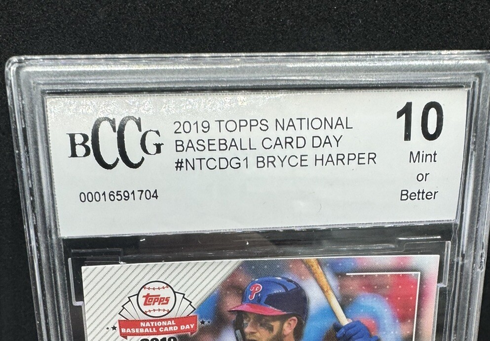 2019 Topps National Baseball Card Day Incentives #NTCDG-1 Bryce Harper ...