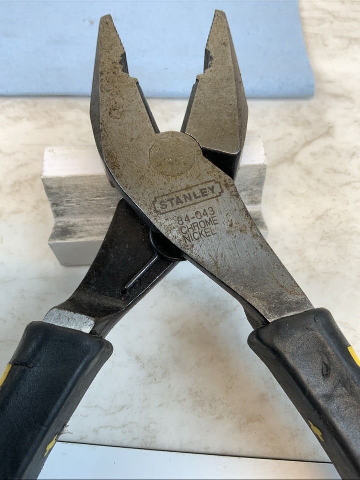 Stanley 84-043 9” Linesman Pliers - Spring Loaded Handles - Black ...