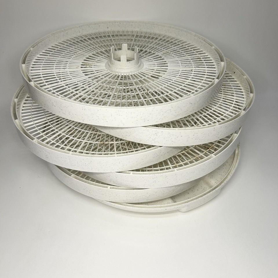 NESCO FD-75PR Food Jerky Dehydrator 5 Trays/Inserts/Base Only w ...