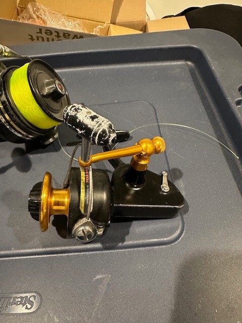 Vintage Two PENN 712Z Ultralight Spinning Reels and a Penn 704 Spinning ...