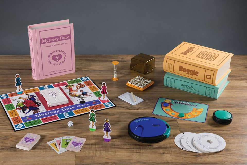 WS Game Company Set of 12 Vintage Bookshelf Linen Book Board Game ...