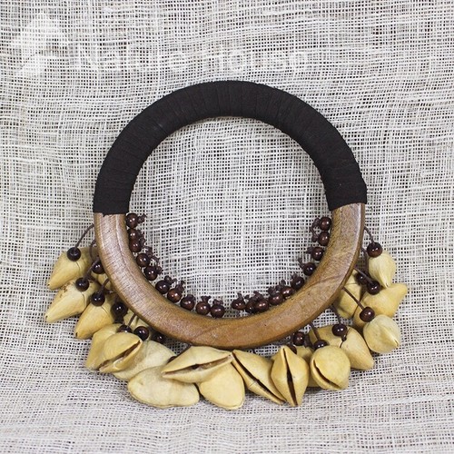 Hand Musical Shaker Seeds Pods Rattle Tribal Aboriginal Instrument ...