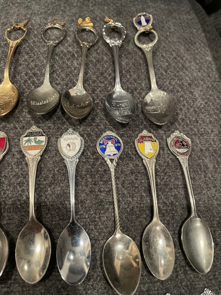 MASSIVE LOT OF 64 STATE MINI SOUVENIR SPOONS FORT TEXAS COPPER NEBRASKA ...