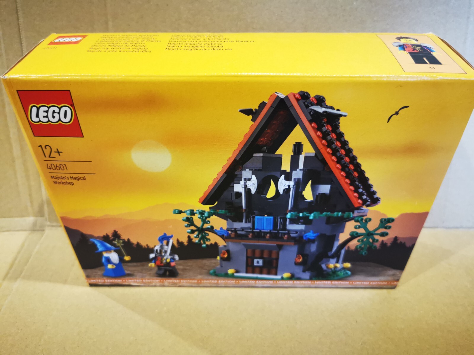 LEGO 40601 Majisto’s Magical Workshop & 40602 Winter Market Stall - New ...