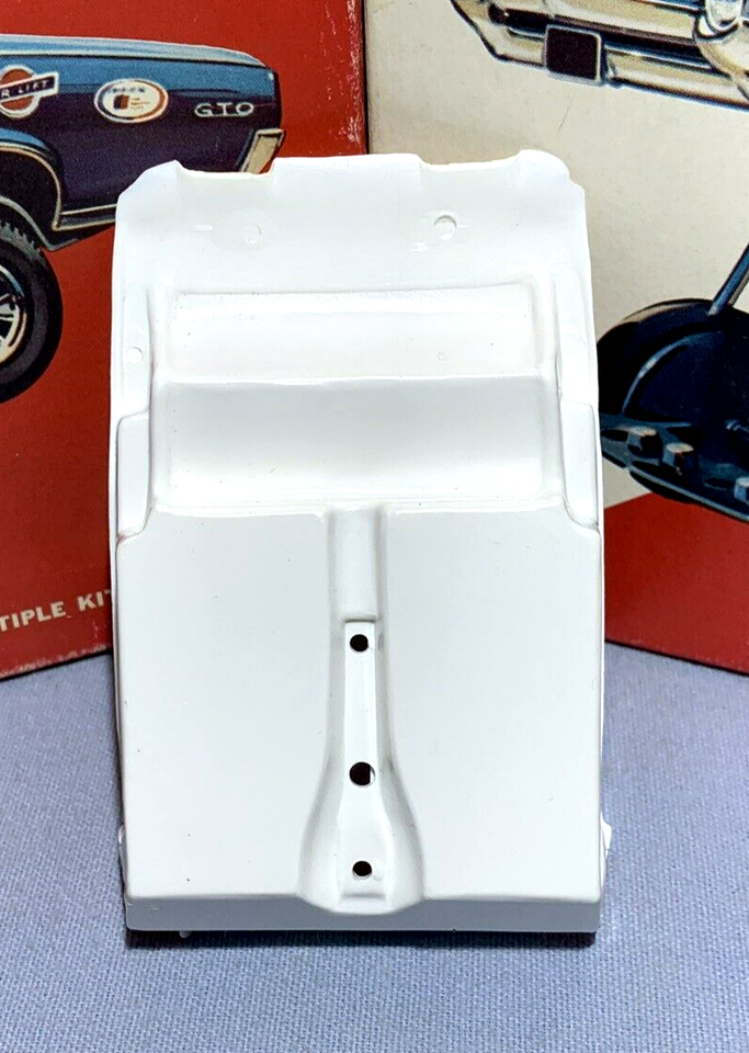 MPC 1967 PONTIAC "GTO" ANNUAL KIT#1167-200 AMT 1/25 NOS INTERIOR TUB ...