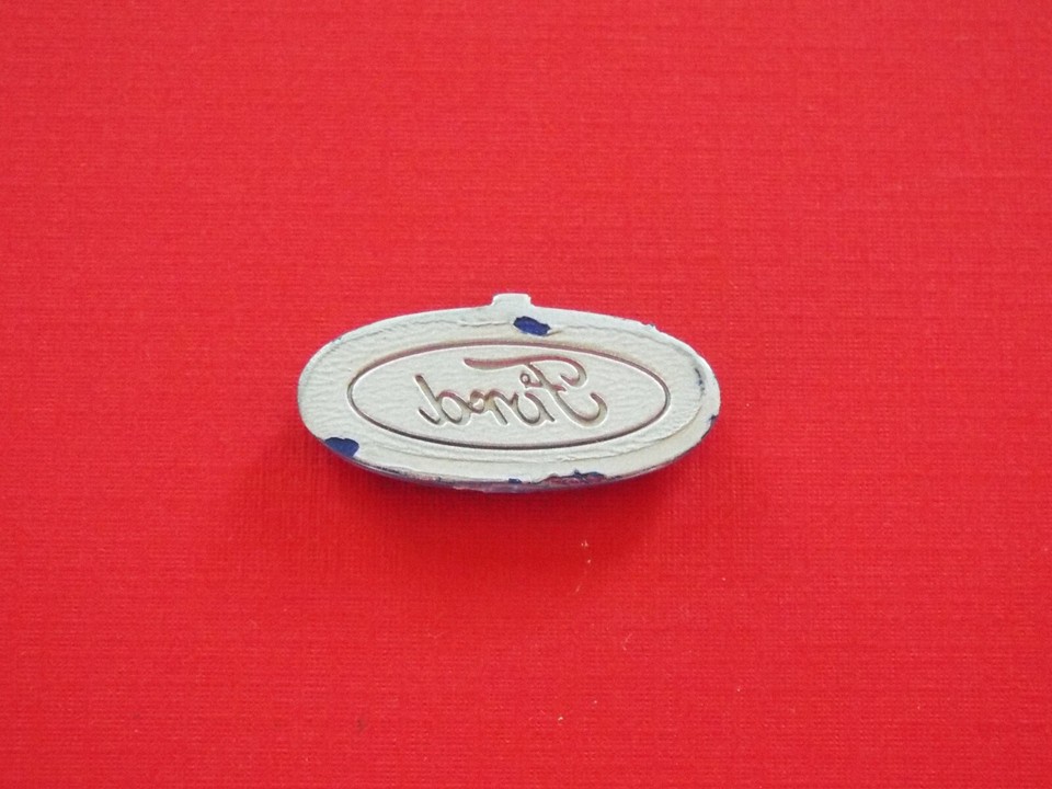 Original 1987-1988-1989-1990-1991 Ford Bronco Horn Pad Emblem-Badge | eBay