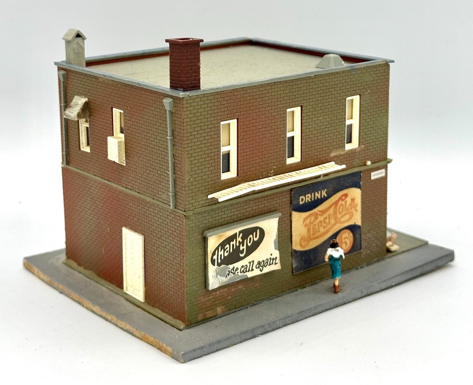HO Scale 2-Story Brick Built "Mainline Grocery"Building Fully Assembled ...