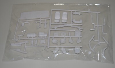 AMT MACK CRUISE LINER 1062/06 ⭐PARTS⭐ SEATS+REAR PANEL+FRONT AXLE+MORE ...