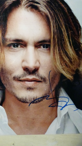Autographe ORIGINAL SIGNED de l'Acteur JOHNNY DEPP sur photo portrait ...