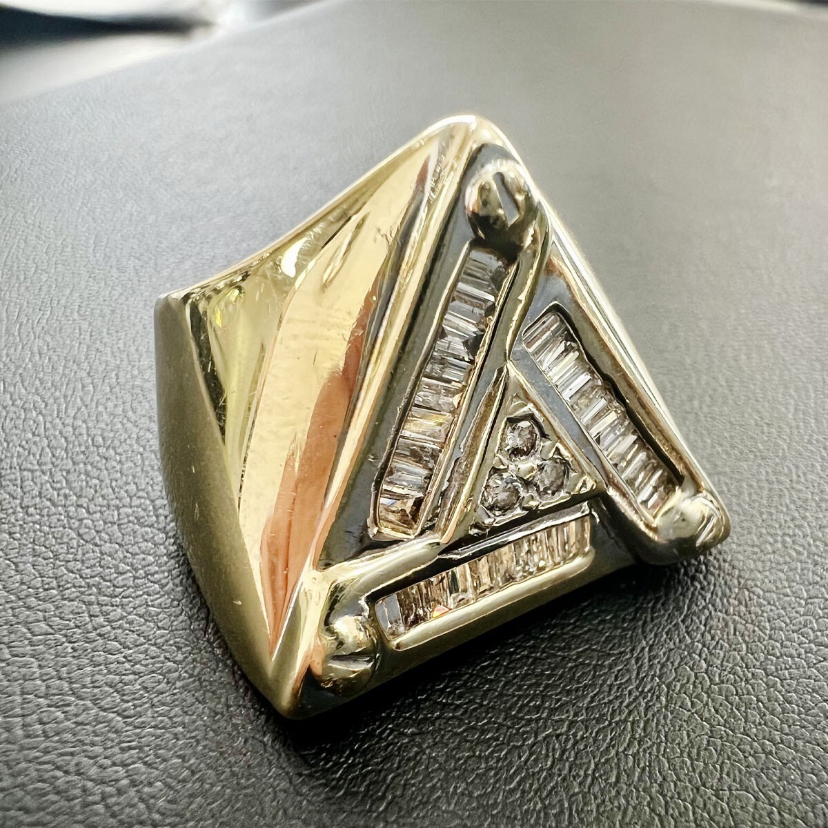 14k Yellow Gold Men’s Triangle Diamond Ring - Gem