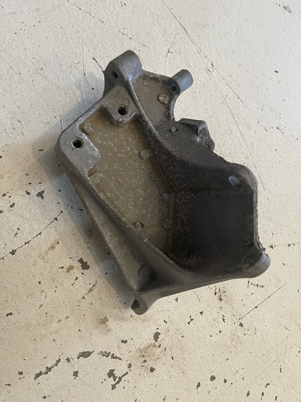 AMC Gremlin Hornet Javelin 6 cylinder Sanden A/C bracket 199/232/258 | eBay
