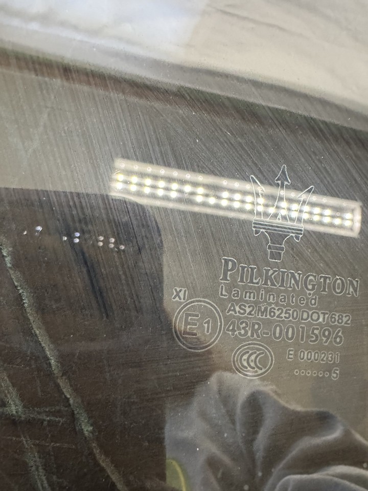 2003-2013 Maserati Quattroporte Right Front Passenger Side Door Window ...