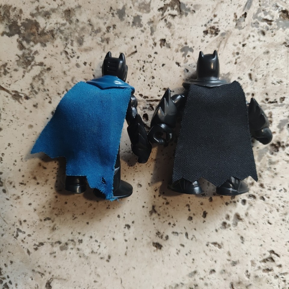 Imaginext DC Super Friends BATMAN 2.75” Mini Figures Black Cape, Blue ...