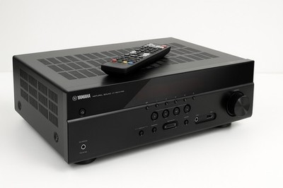 Yamaha RX-V471 5x105 Watt AV Receiver 3D 4 X HDMI USB Digital ...