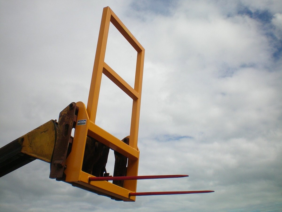 Telehandler Bale Spike, 2 Tine with Frame for lifting Stacks of Bales ...