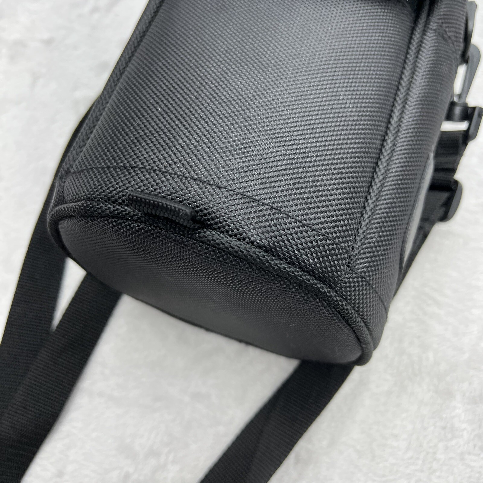 Nikon Cl-m2 Ballistic Nylon Lens Case for 70-200 F/2.8 Acessory MPN ...