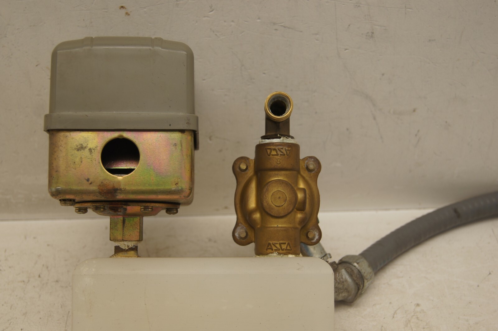 ASCO RED-HAT T901204 LISTED 104R SHUTOFF VALVE 8210G2 OEM | eBay