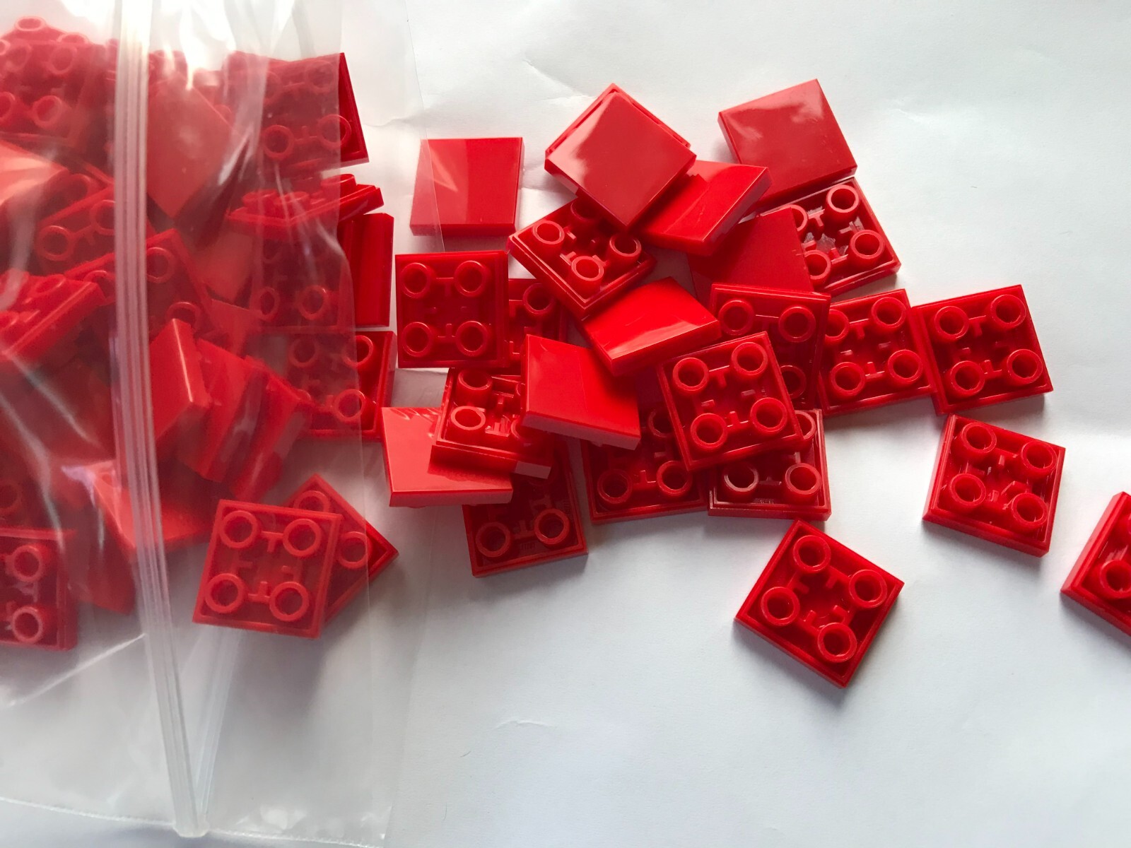 LEGO -NEW-#11203-RED-TILE MODIFIED 2 X 2 INVERTED-20 PIECES | eBay