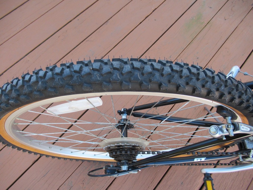 VINTAGE ( 1995 ) GT OUTPOST TRAIL MOUNTAIN BIKE TRIPLE GT TRIANGLE | eBay