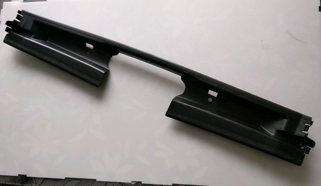 BMW E60 E61 Front Top Air Duct Trim 51717050650 for sale online | eBay