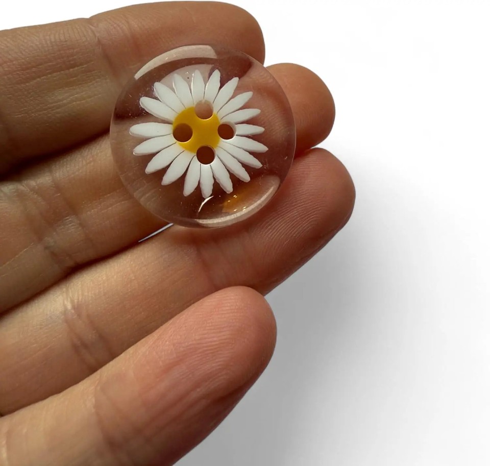 Clear Resin Buttons - Daisy Flower Shaped, 25mm, 4 Hole Pack oF 10 ...