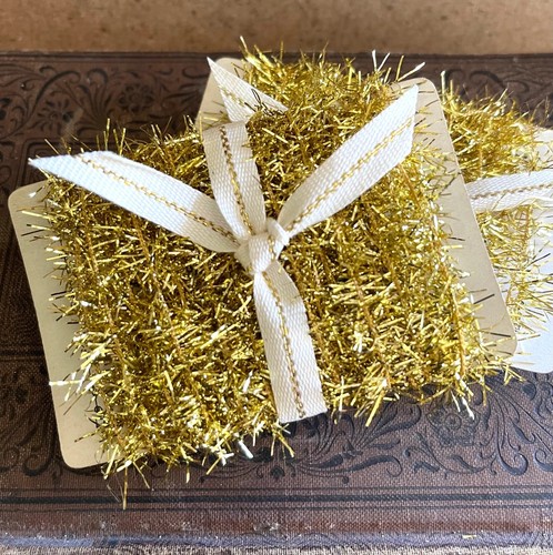 Retro Gold Tinsel Trim - 10Feet Wired Narrow Holiday Decorating Mini ...