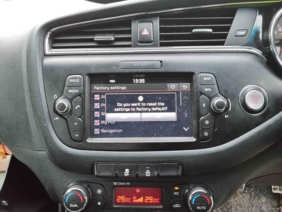 KIA CEED 12-18 Year Mk2 Radio CD Player Stereo 96560-A2600WK 0000508467 ...