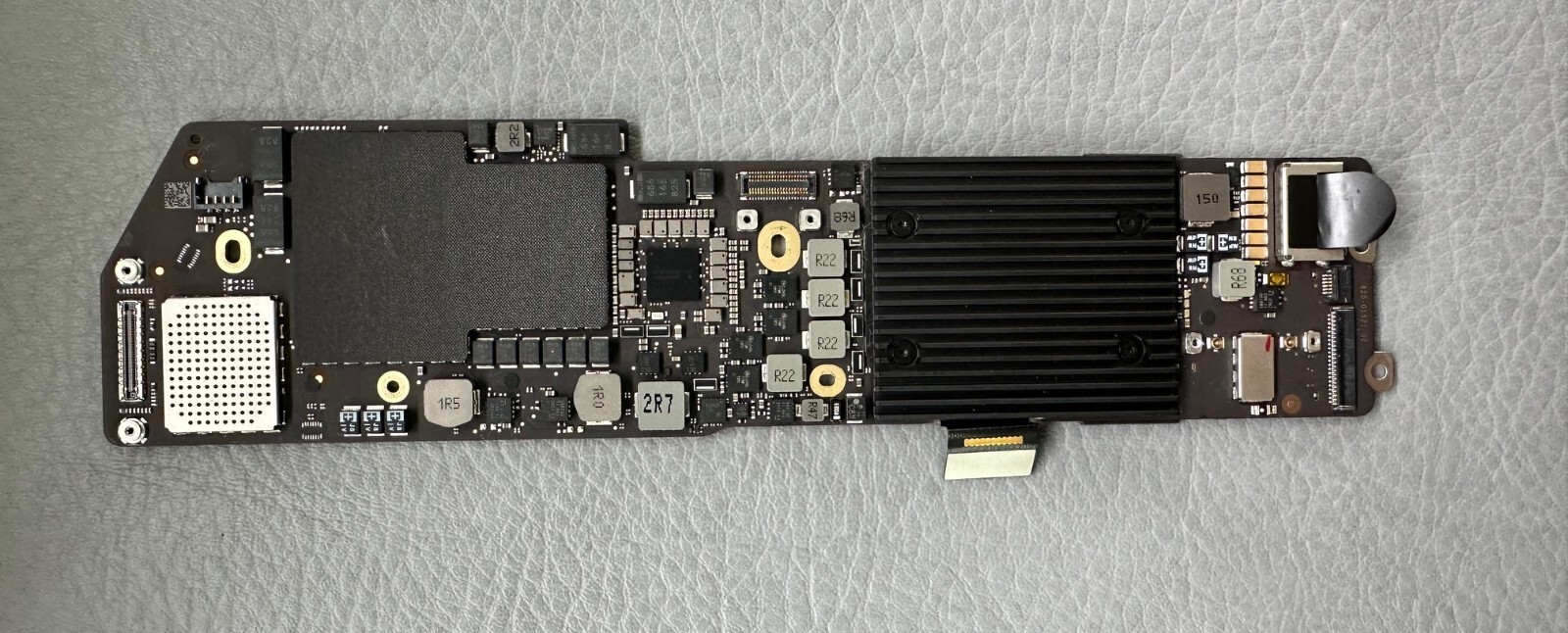 🔥*NOT TESTED* Apple MacBook Air 13" A1932 1.6Ghz Logic Board 820-01521 ...