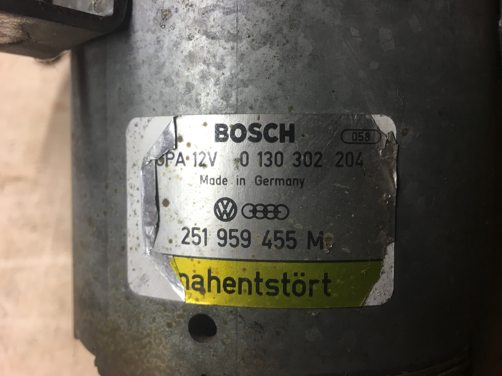 1983-91 VW Vanagon Westfalia RADIATOR COOLING FAN 251959455M OEM | eBay