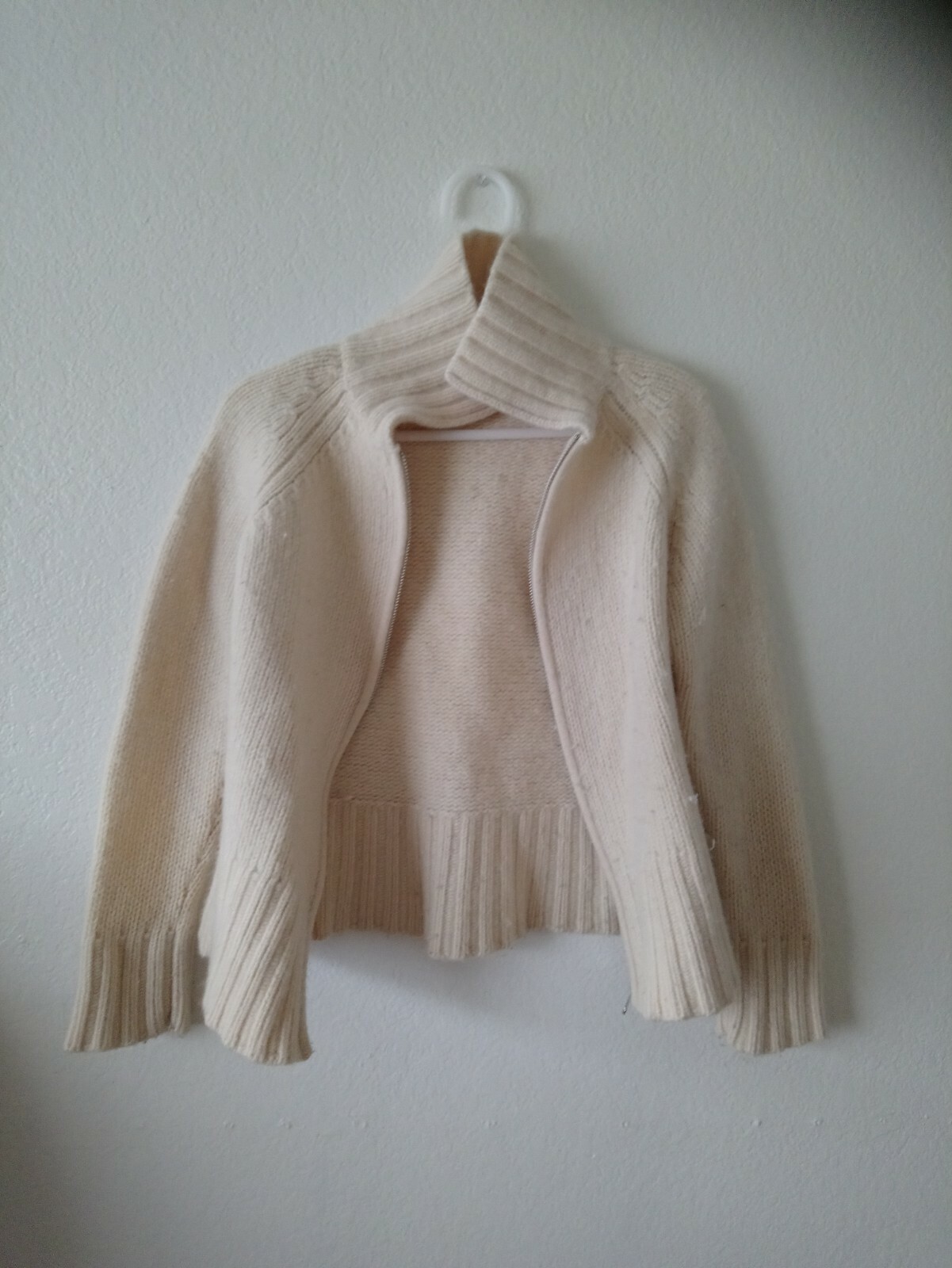 UNIQLO Cream White Ribbed Collar Zip Up Wool Knit Swe… - Gem