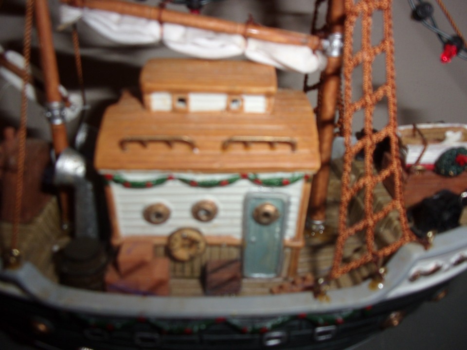 LEMAX S.S. ISLANDER BOAT 24826 CHRISTMAS VILLAGE HOUSE | eBay
