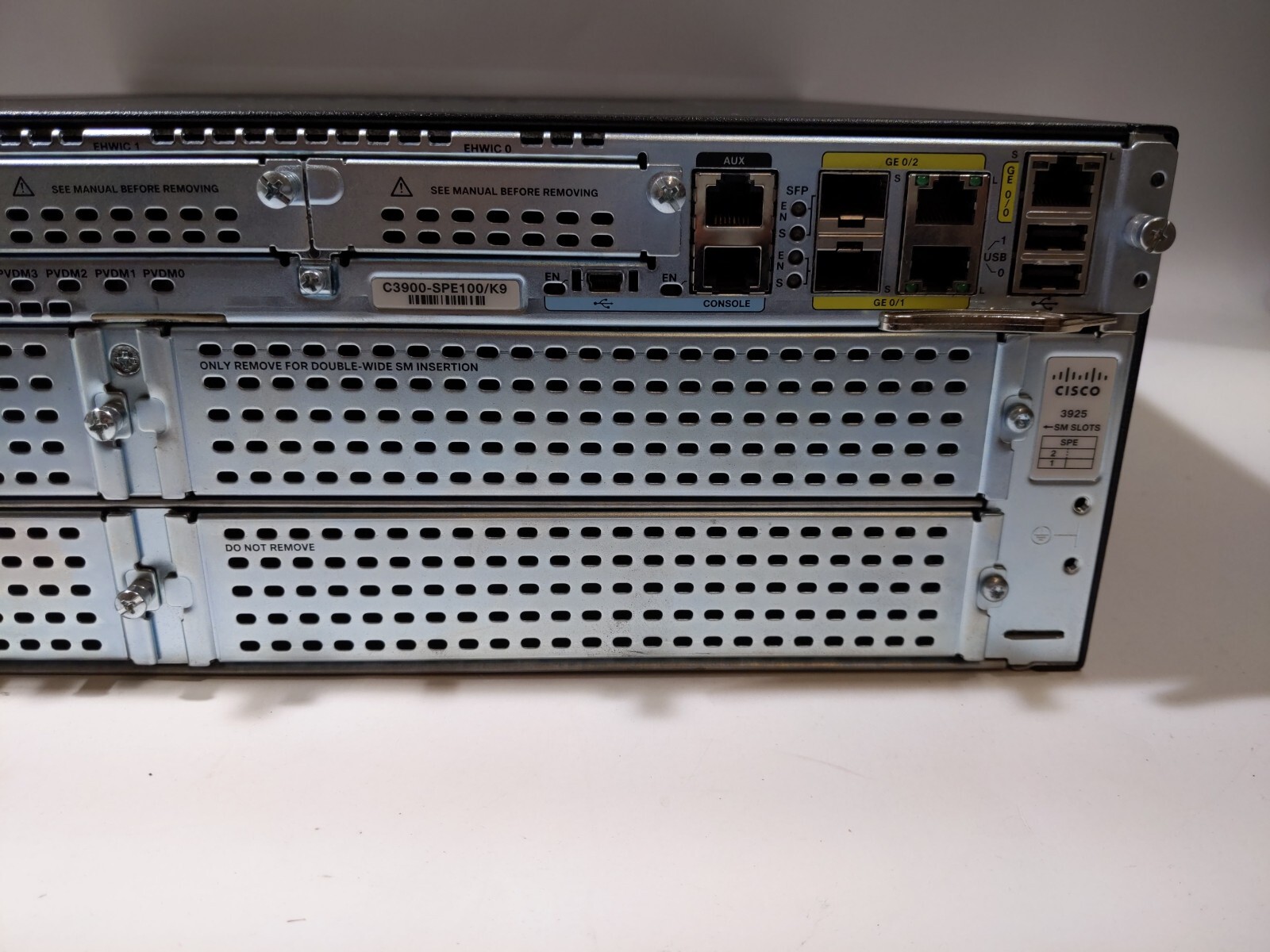 Cisco 3925 CISCO3925E/K9 Gigabit Ethernet Network Integrated Services ...