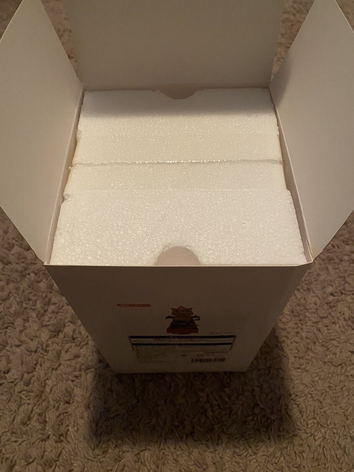 Pokemon Center Japan Mega Tokyo Open Memorial Pikachu Music Box ...