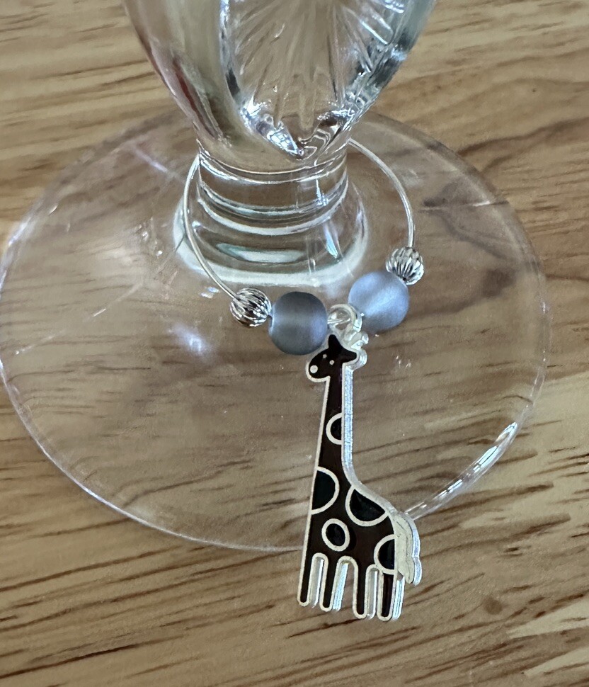 Giraffe Wine Charms, 4 Wine Charms, Giraffe Decor, Giraffe Collector 🦒🍷 ...