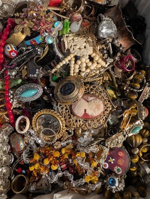 Vintage Medium USPS Flat Rate Jewelry Box Lot! Wear, Resell, Repair ...