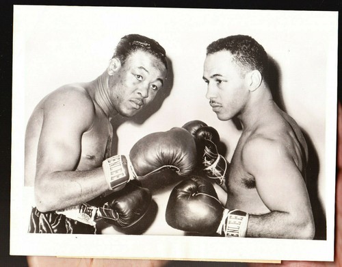 VINTAGE PRESS PHOTO 7X9 KID GAVILAN WALTER BYARS 1957 BOXING CHICAGO STADIUM | eBay