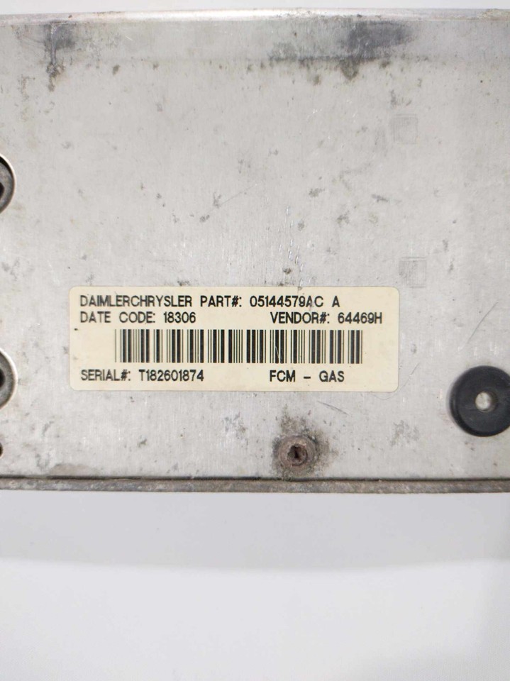 2006 2007 Caravan Voyager Town Country Front Body Control Unit Module ...