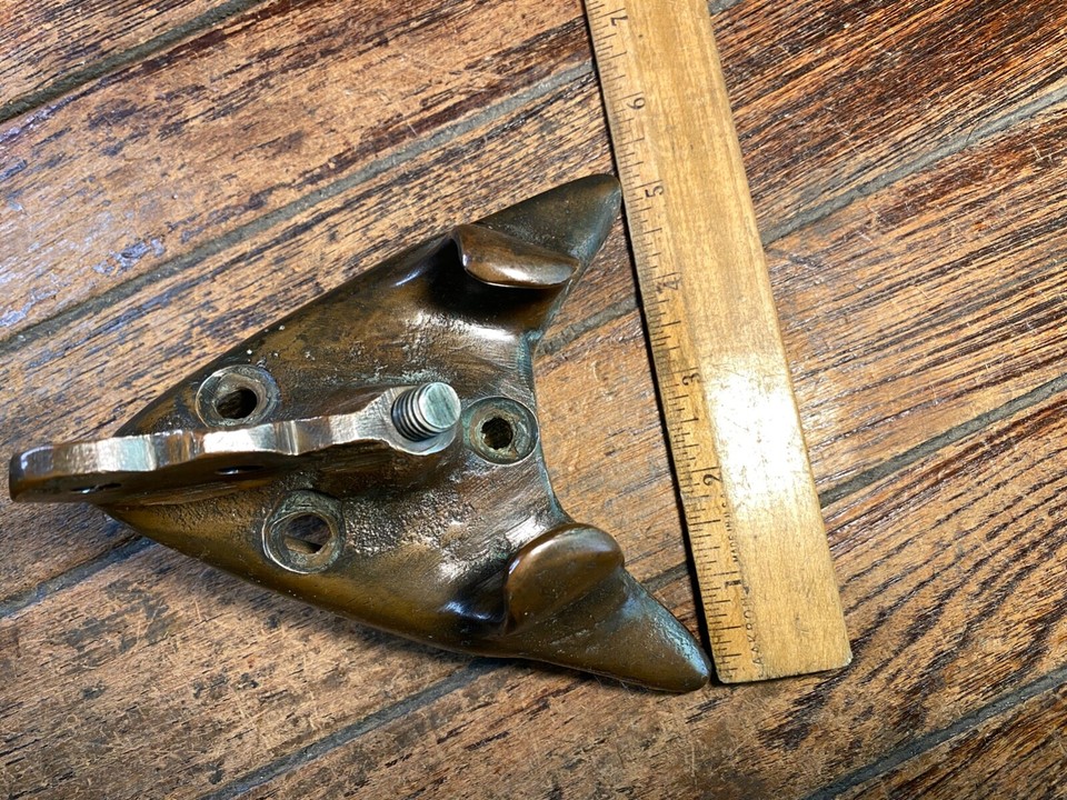 VINTAGE CAST BRONZE BOW HEADSTAY, CHOCKS FITTING, GREAT AGE/PATINA!! | eBay