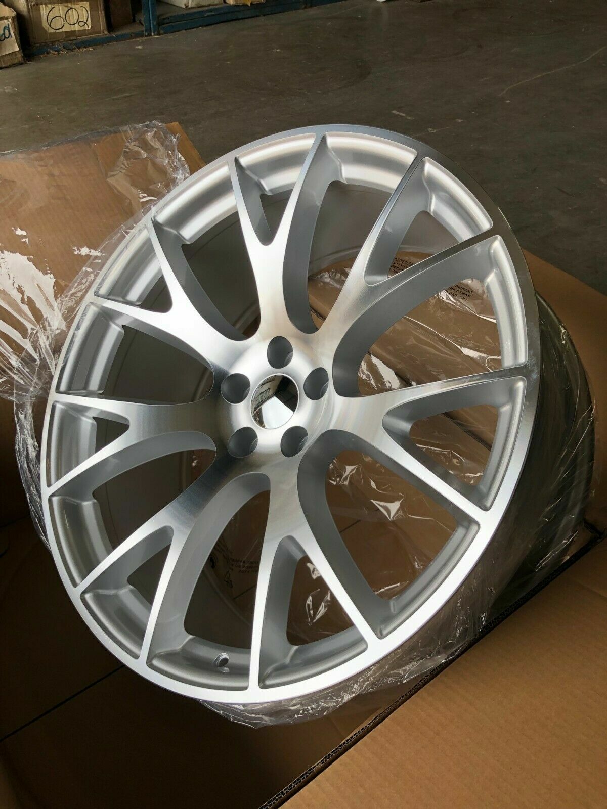 2015 Dodge Challenger SRT Hellcat 20X9 Silver Machined Wheel Replica ...