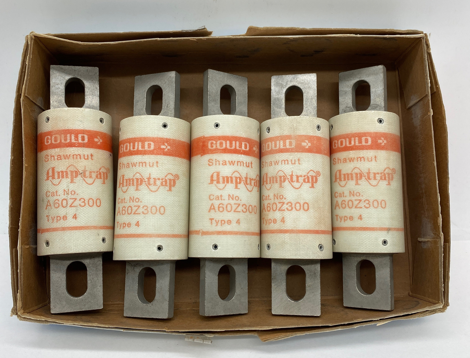 Gould Shawmut A60Z300 Amp-Trap Fuses, 600V 300Amp, Type 4 Lot of 5 | eBay