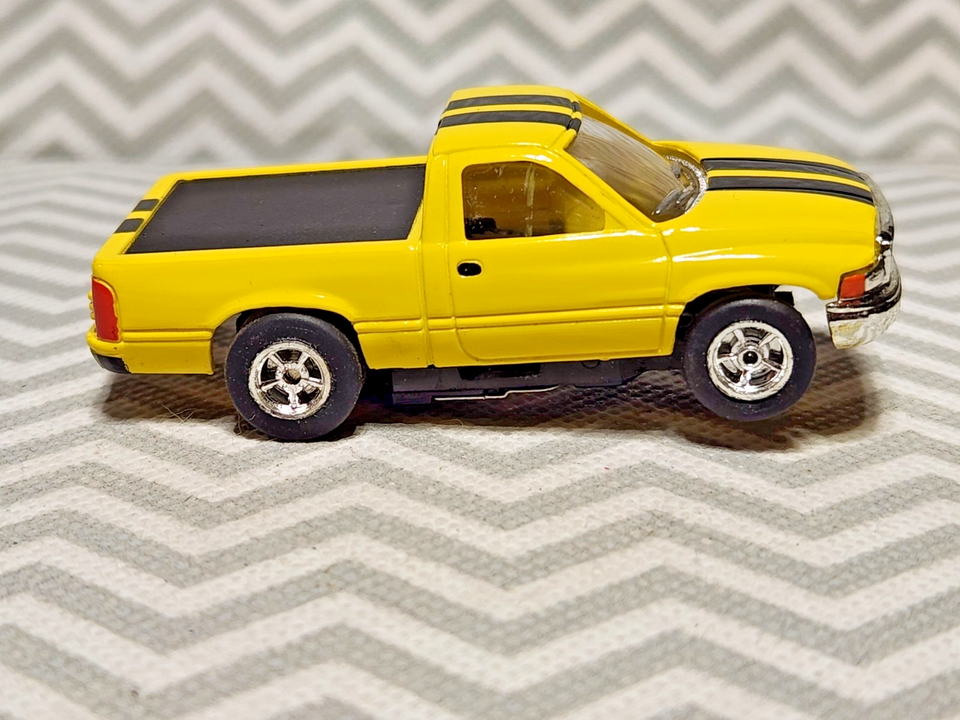 2003 Playing Mantis Yellow Dodge Pickup Truck Slot Car HTF | eBay UK