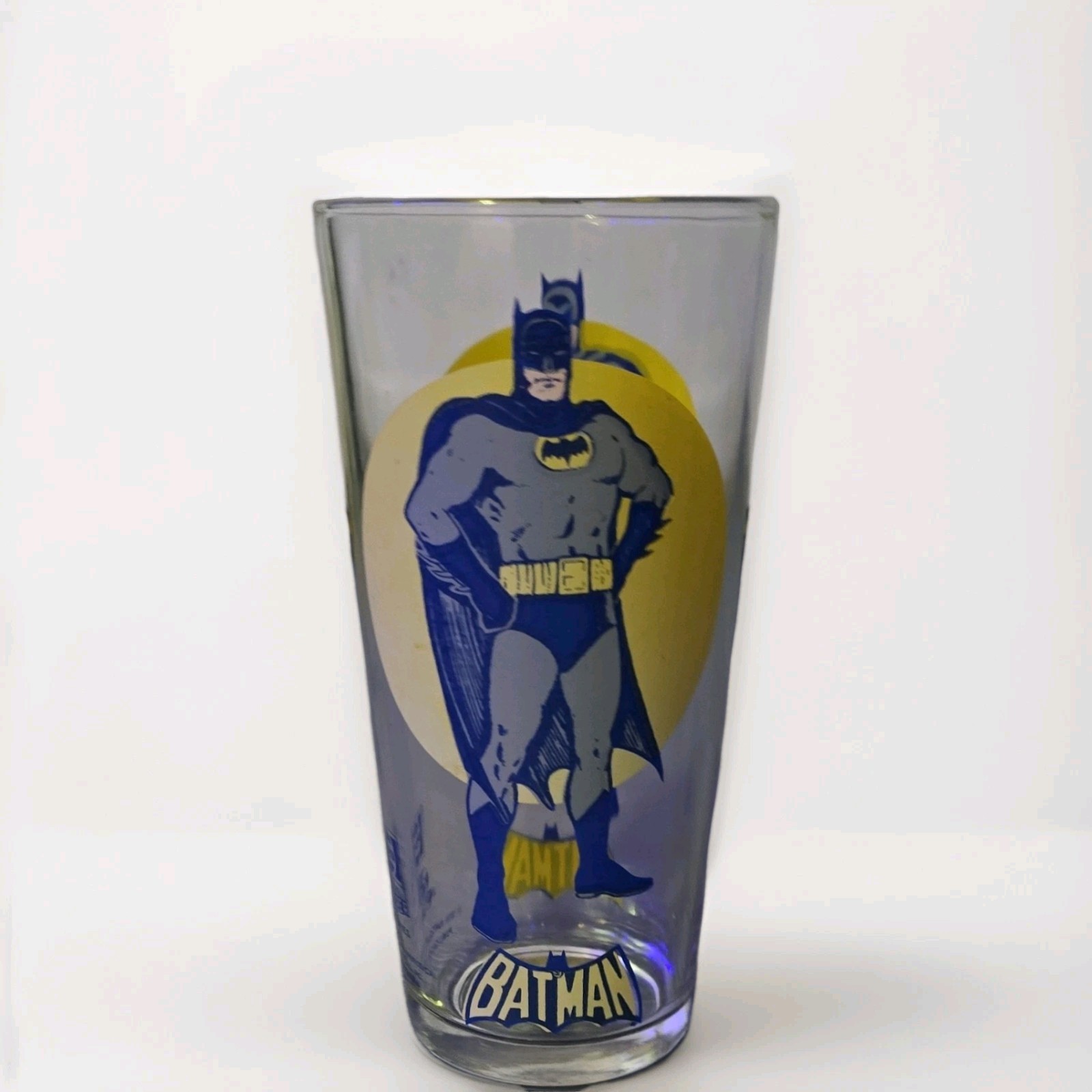 DC Comics Batman Decorated 16 fl oz Glass Pint Featuring Comic Book ...