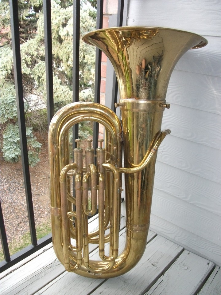 DEG Caravelle BBb Tuba - Small Tuba w/ 15" Bell - Plays Well | eBay