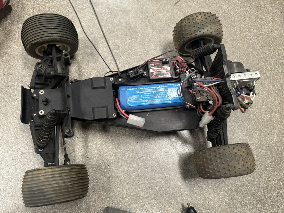 SUPER RETRO V1 Traxxas Rustler 2wd Stadium Truck Roller Rolling Chassis ...