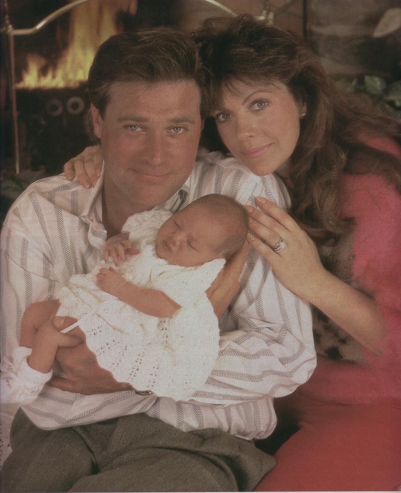 Hello #133 Reynolds James Kluge Kidder Sinatra Stamp Ivana Eugenie ...